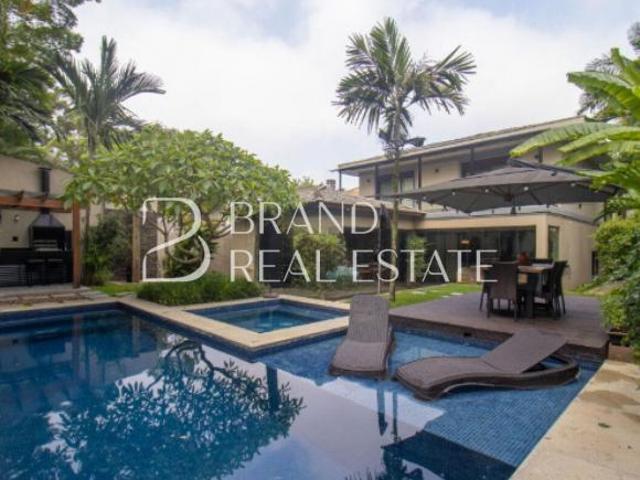 Casa com 4 suítes, espaço gourmet e piscina no Jardim dos Estados