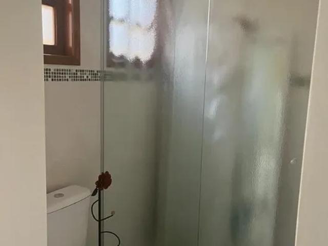 Casa com 4 Suítes na Granja Viana