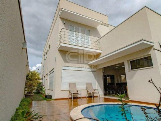 Casa com 4 suítes no Condomínio Alphaville II