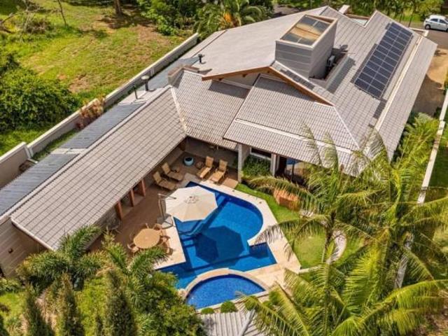 Casa com 4 suítes no condomínio FAZENDA SERRAZUL I por R$ 5.600.000
