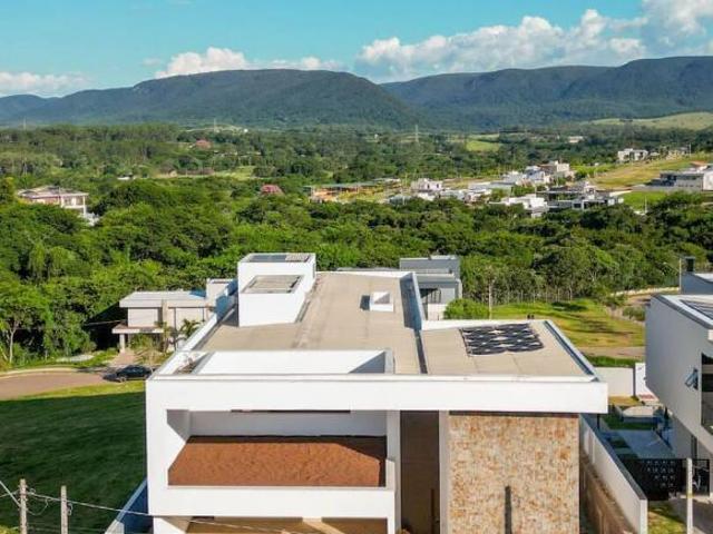 Casa com 4 suítes no condomínio TERRAS DA ALVORADA por R$ 6.000.000
