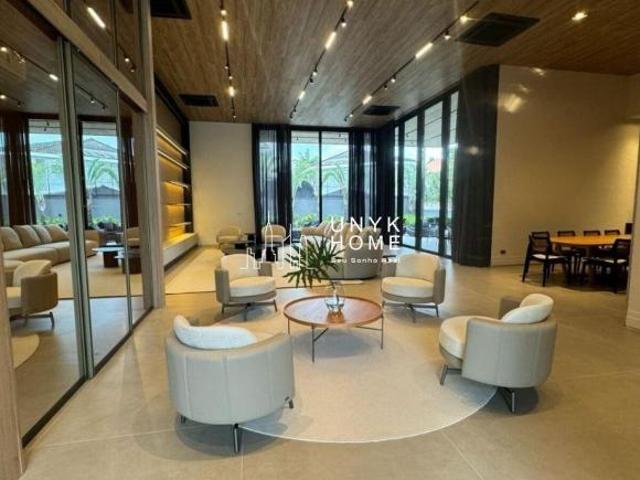 Casa com 4 suítes no Res 1 Alphaville Aluga ou Vende