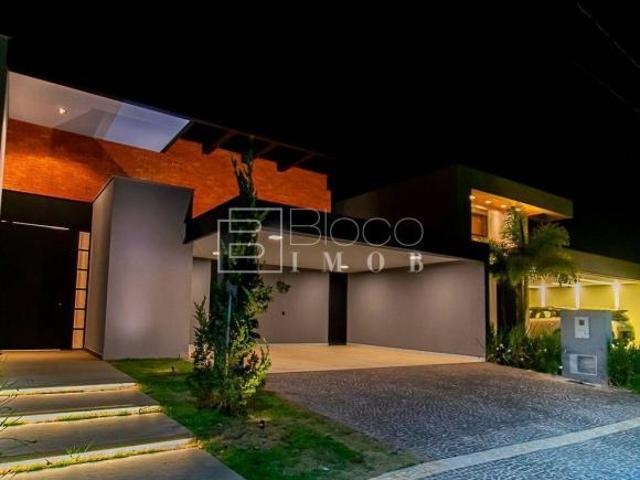 Casa com 4 suítes Ponte Alta Norte Gama Brasília 270 Metros Rua do Rodobelo