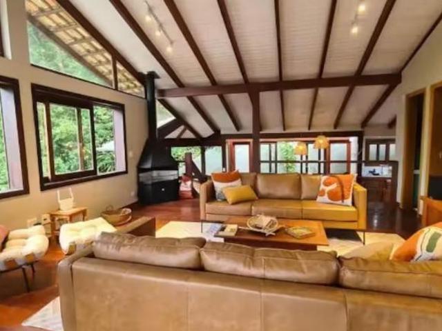 Casa com 4 suítes, praia de Maresias