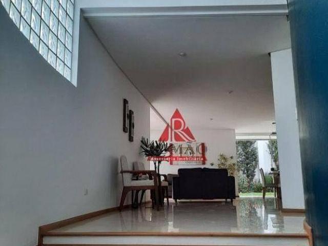 Casa com 4 suítes R$ 2.100.000 Condomínio Saint Claire