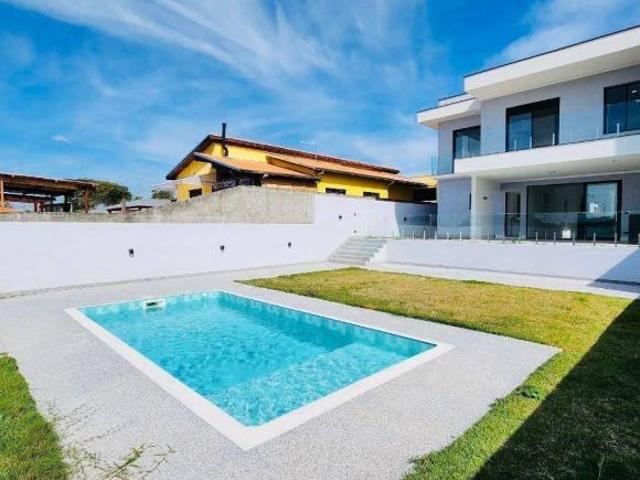 Casa com 4 Suítesà venda, 500 m² por R$ 2.390. Central Park Residence Club Vargem Grande Paulist