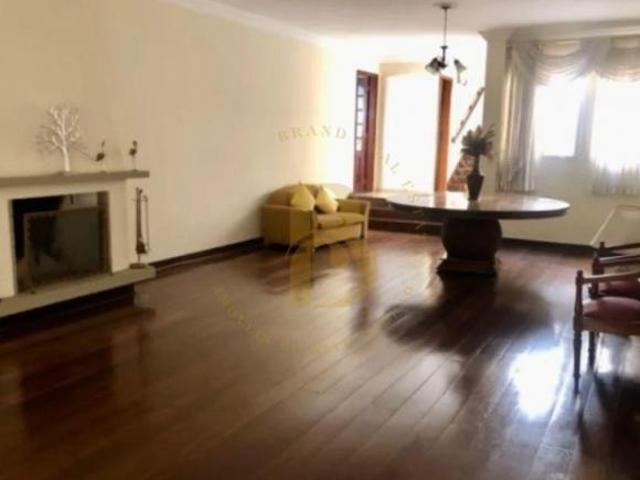 Casa com 500 m², 4 quartos sendo 4 suítes à venda no bairro Brooklin