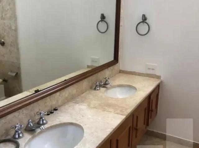 Casa com 500 m², 4 quartos sendo 2 suítes à venda no bairro Perdizes