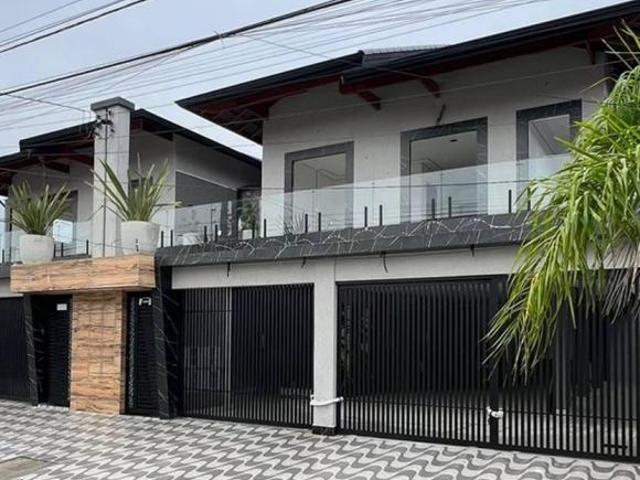 CASA COM 54,85 m² MARACANÃ PRAIA GRANDE SP