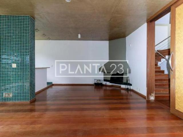Casa com 550 m², 4 quartos sendo 4 suítes à venda no bairro Jardim Prainha