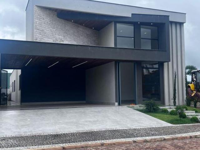 Casa com 550 m² e 3 quartos à venda em Brasília