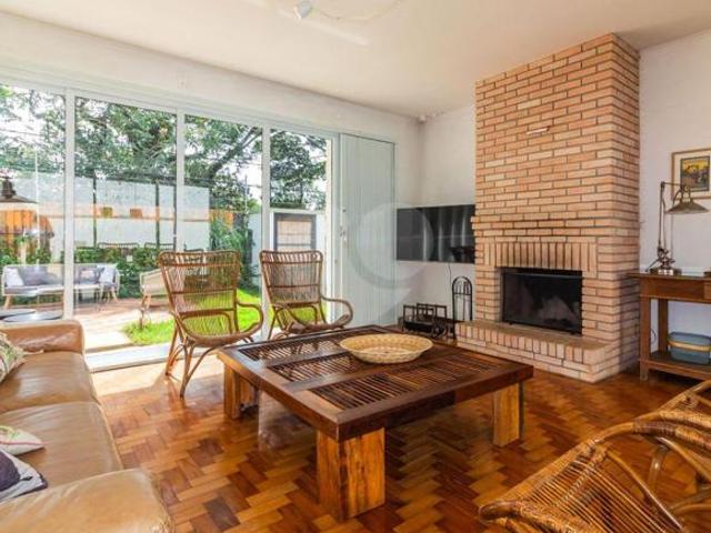 Casa com 550 m² e 4 quartos à venda em Boaçava