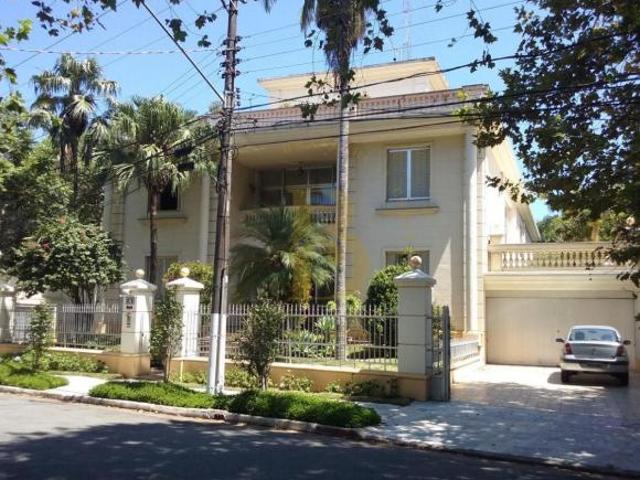 Casa com 554m², à venda no bairro Jardim Guedala