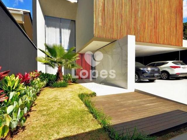 Casa com 589 m² e 3 quartos à venda em Campo Comprido, Curitiba