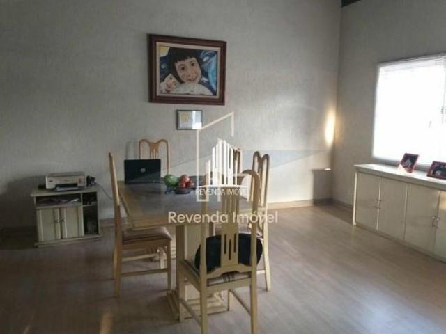 Casa com 5 dorm. 3 suítes 5 banheiros 5 vagas de garagem