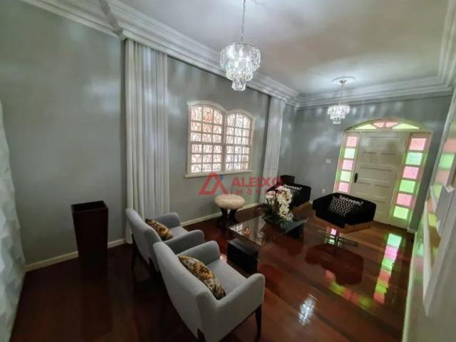Casa com 5 dormitórios à venda, 199 m² por R$ 1.000.000,00 Esplanada Santa Luzia/MG