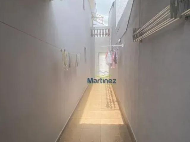 Casa com 5 dormitórios à venda, 300 m² por R$ 850.000,00 Parque São Lucas São Paulo/SP