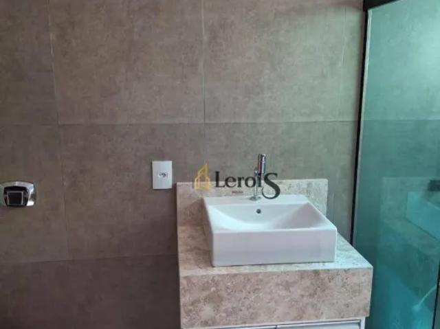 Casa com 5 dormitórios, 400 m² venda por R$ 1.800.000,00 ou aluguel por R$ 10.000,00/mês Condomí