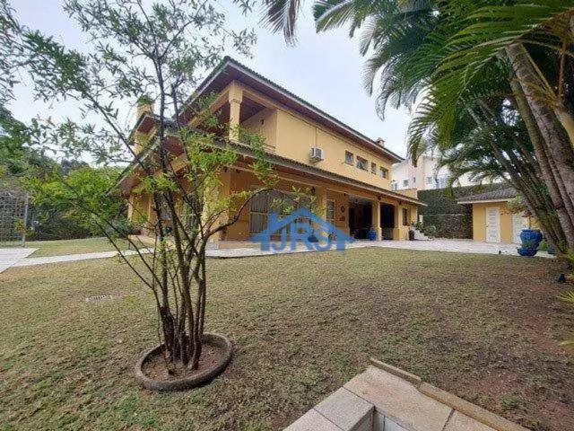 Casa à venda em Santana de Parnaíba, Alphaville, com 4 suítes, com 275 m², Residencial Burle Marx