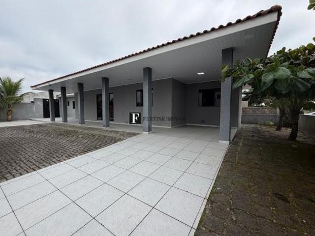 Casa com 5 dormitórios mobiliada com amplo espaço