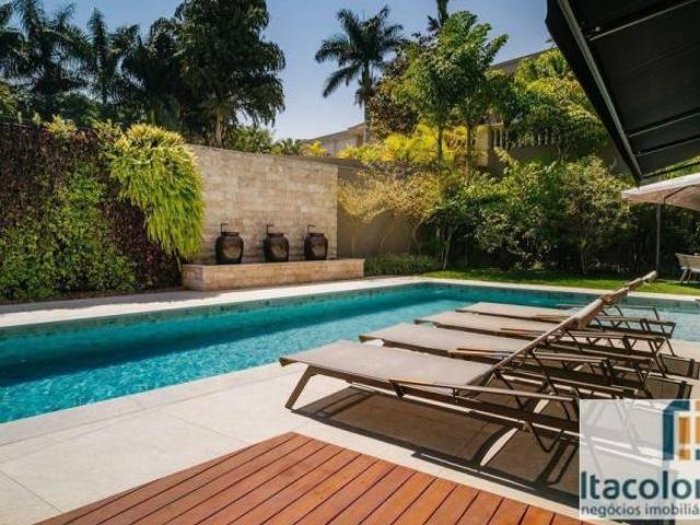 Casa com 5 dormitórios à venda, 1180 m² por R$ 35.000.000,00 Tamboré Santana de Parnaíba/SP