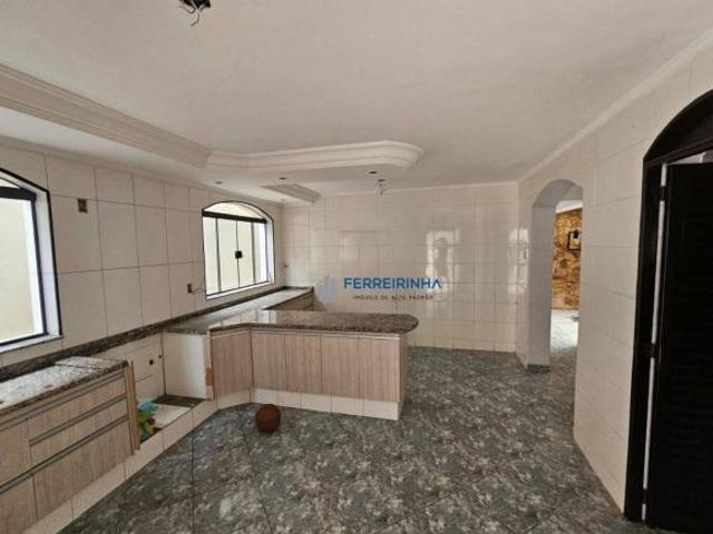 Casa com 5 dormitórios à venda, 129 m² por R$ 630.000,00 Parque Senhor do Bonfim Taubaté/SP