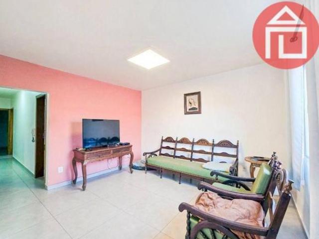 Casa com 5 dormitórios à venda, 162 m² por R$ 900.000,00 Jardim Das Laranjeiras Bragança Paulist