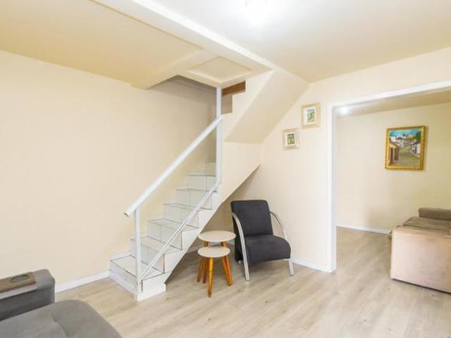 Casa com 5 dormitórios à venda, 180 m² por R$ 545.000,00 Uberaba Curitiba/PR
