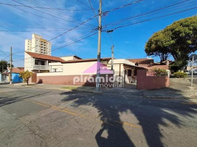 Casa com 5 dormitórios à venda, 190 m² por R$ 850.000,00 Santana São José dos Campos/SP