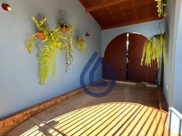 Casa com 5 dormitórios à venda, 206 m² por R$ 780.000,00 Jardim Residencial Indaiá Santa Gertrud