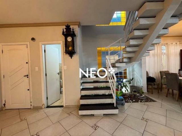 Casa com 5 dormitórios à venda, 208 m² por R$ 1.600.000,00 Campo Grande Santos/SP
