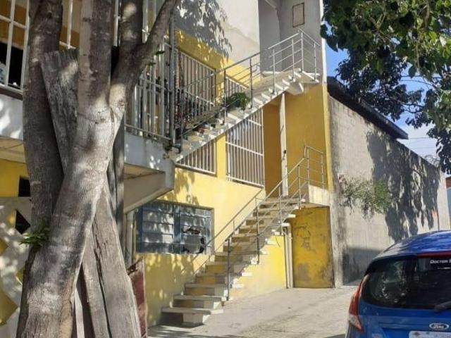 Casa com 5 dormitórios à venda, 200 m² por R$ 680.000,00 Residencial Santa Paula Jacareí/SP