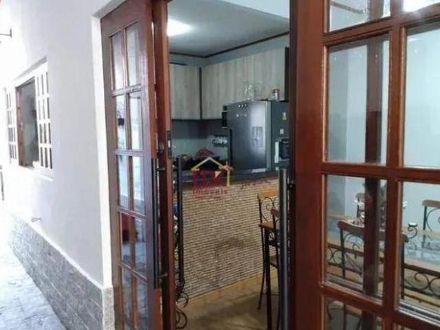 Casa com 5 dormitórios à venda, 200 m² por R$ 840.000 Jardim Pararangaba São José dos Campos/SP