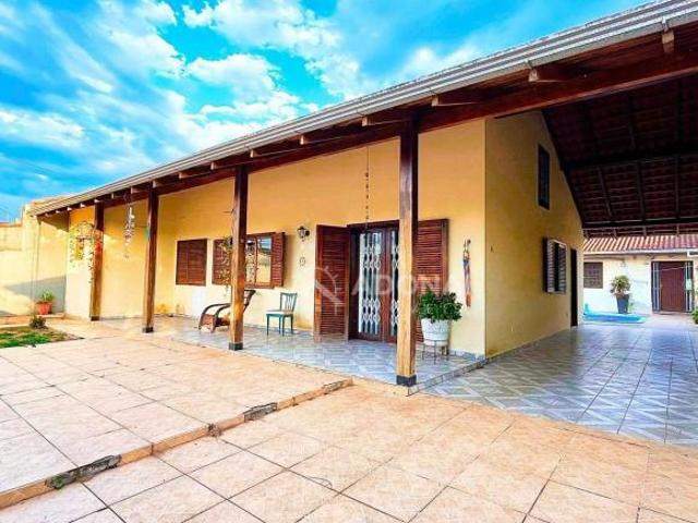 Casa com 5 dormitórios à venda, 240 m² por R$ 1.300.000,00 Cohapar Guaratuba/PR