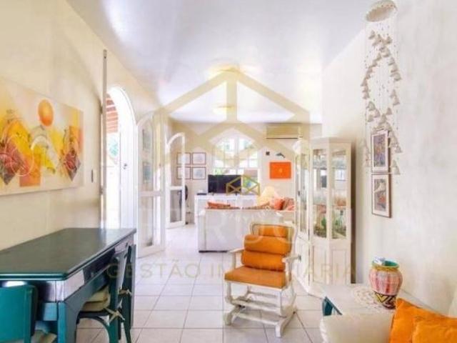 Casa com 5 dormitórios à venda, 256 m² por R$ 1.860.000,00 Acarau Ubatuba/SP