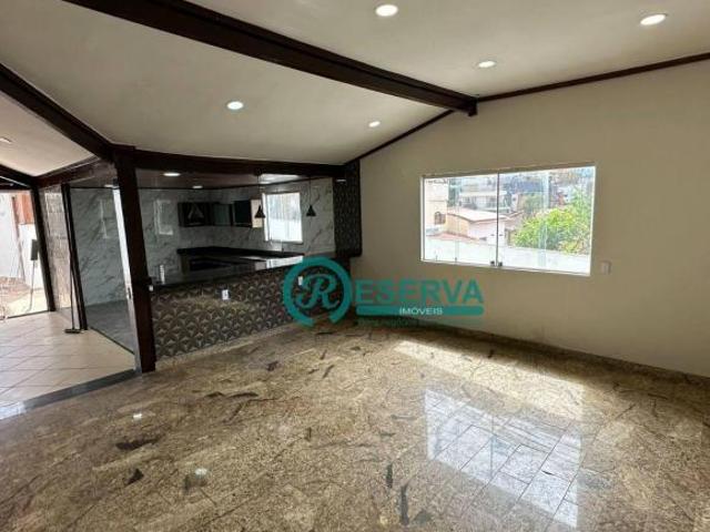 Casa com 5 dormitórios à venda, 250 m² por R$ 900.000,00 Condomínio Village do Gramado Lagoa San
