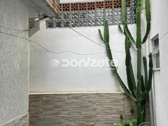 Casa com 5 dormitórios à venda, 264 m² por R$ 990.000,00 Parque Jaçatuba Santo André/SP