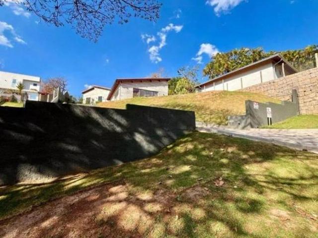 Casa com 5 dormitórios à venda, 267 m² por R$ 1.950.000,00 Condomínio Chácaras do Lago Vinhedo/S