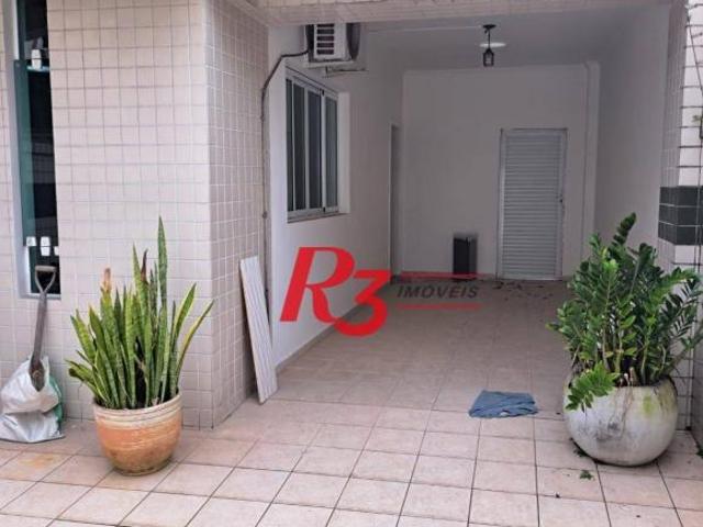 Casa com 5 dormitórios à venda, 263 m² por R$ 2.300.000,00 Ponta da Praia Santos/SP