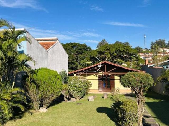 Casa com 5 dormitórios à venda, 289 m² por R$ 1.700.000 Granja Viana