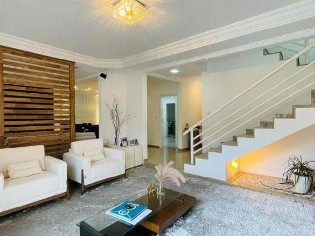 Casa com 5 dormitórios à venda, 280 m² por R$ 3.200.000,00 Jardim das Colinas São José dos Campo