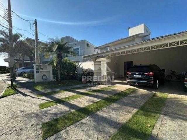 Casa com 5 dormitórios à venda, 300 m² Urbanova São José dos Campos/SP