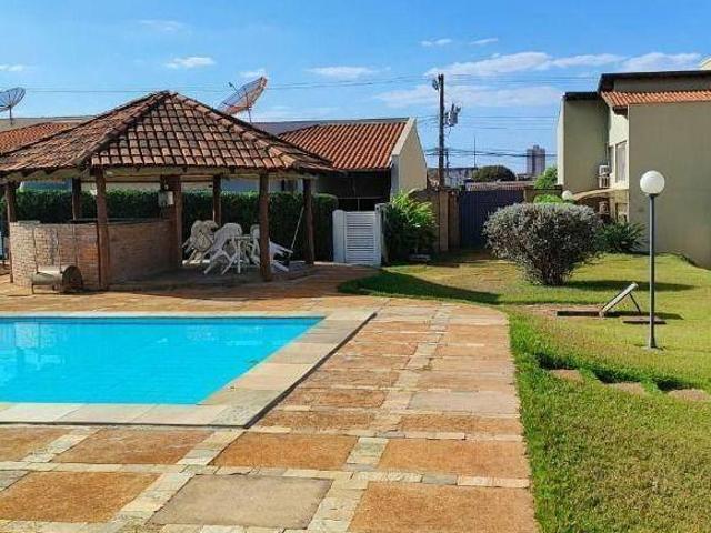 Casa com 5 dormitórios à venda, 350 m² por R$ 890.000,00 Universitário Uberaba/MG