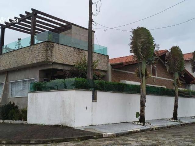Casa com 5 dormitórios à venda, 380 m² por R$ 950.000,00 Balneário São Francisco Itanhaém/SP