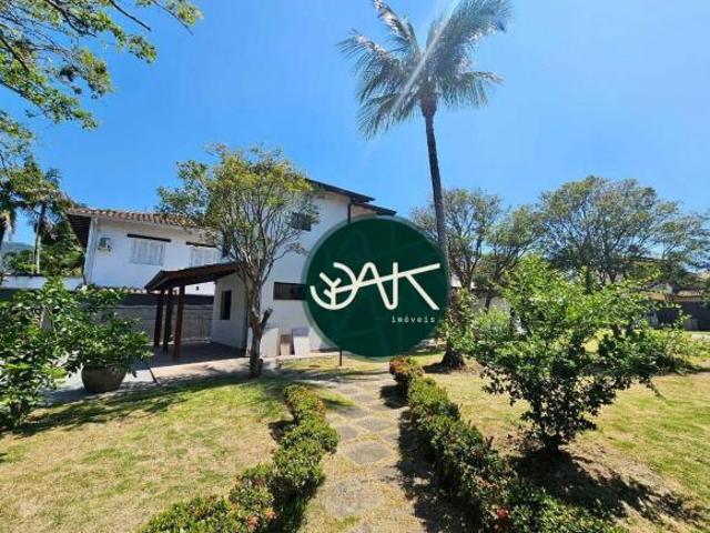 Casa com 5 dormitórios à venda, 400 m² por R$ 3.000.000,00 Arrastão São Sebastião/SP