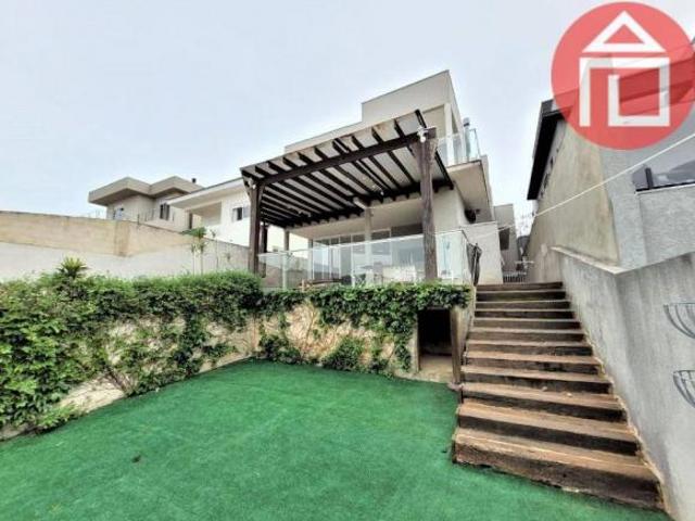 Casa com 5 dormitórios à venda, 400 m² por R$ 2.500.000,00 Condomínio Vale das Águas Bragança Pa