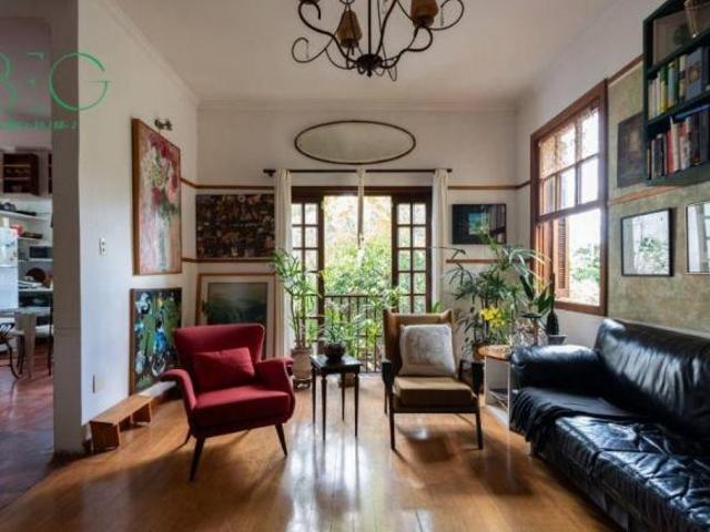 Casa com 5 dormitórios à venda, 400 m² por R$ 2.750. Pacaembu São Paulo/SP