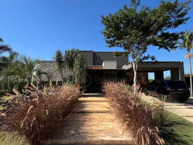 Casa com 5 dormitórios à venda, 420 m² por R$ 2.950.000,00 Condomínio Residencial Primavera II S