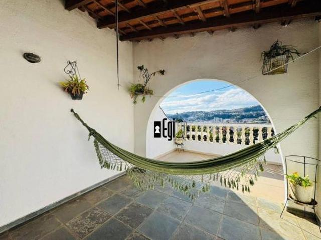 Casa com 5 dormitórios à venda, 433 m² por R$ 890.000 Vila Ozanan Juiz de Fora/MG