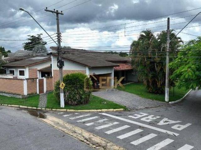 Casa com 5 dormitórios à venda, 444 m² por R$ 2.600.000 Vale do Sol Tremembé/SP